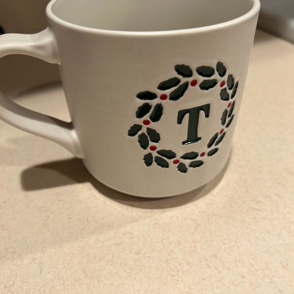 Pottery Barn | Dining | Pottery Barn White Ceramic Mug With Holiday ...